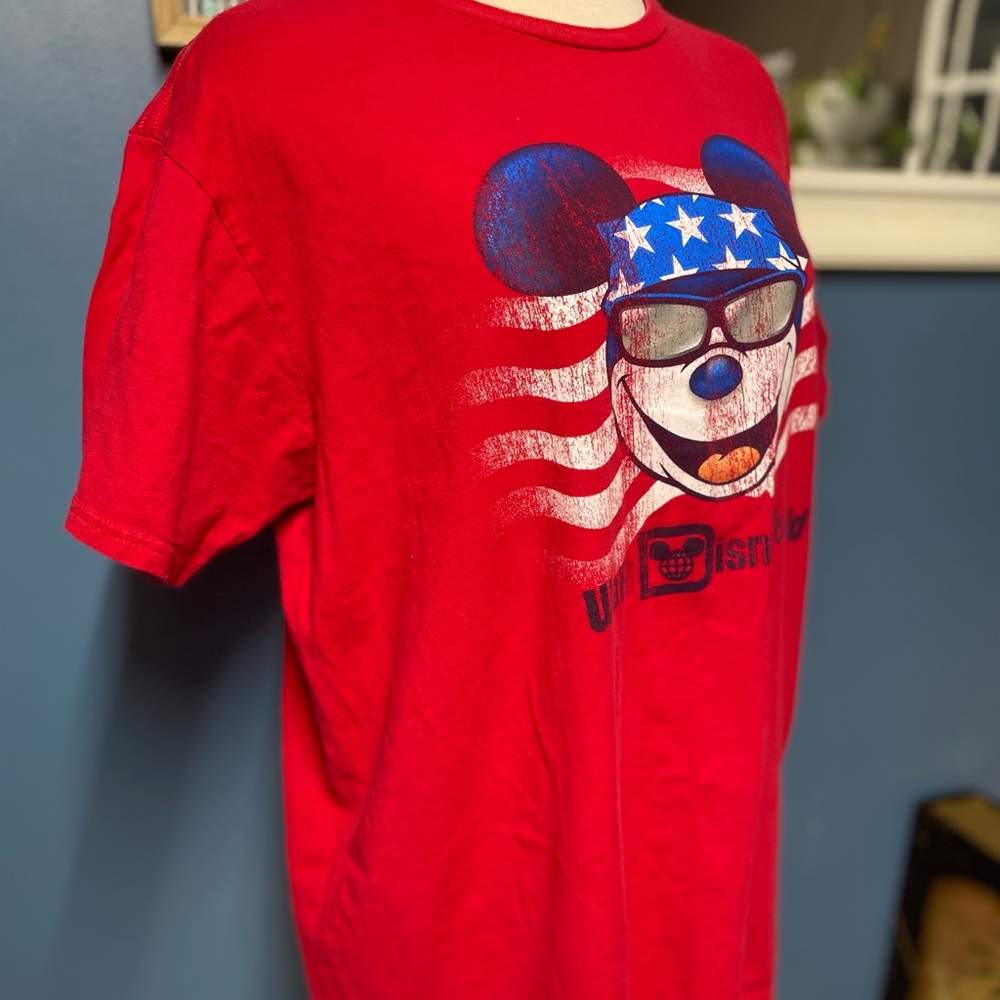 Authentic Disneyland Walt Disney World Mickey Red Tee - Gem